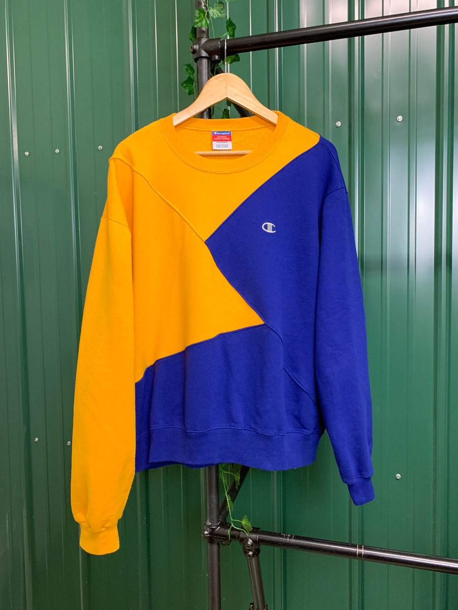 "1 of 1" Champion Zig Zag Sweater (2XL) – Vintage Stock Reserve